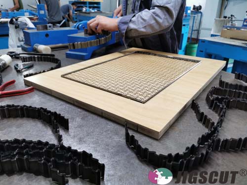 JIGSAW PUZZLE CUTTING DIES